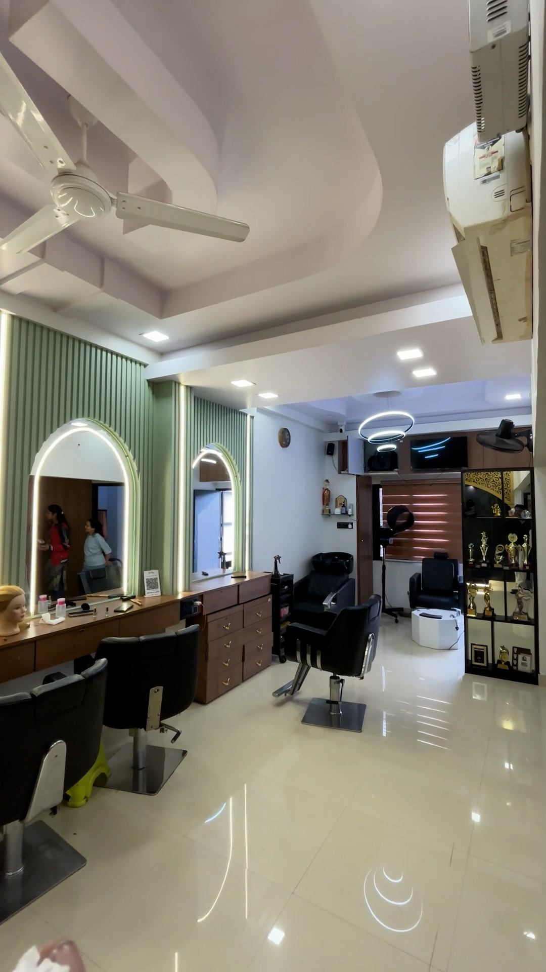 RC Beauty Salon And Academy, Varruchi Marg, Ujjain | Intro Video